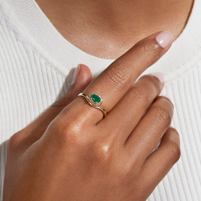 Emerald Bonbon Merge Ring – STONE AND STRAND