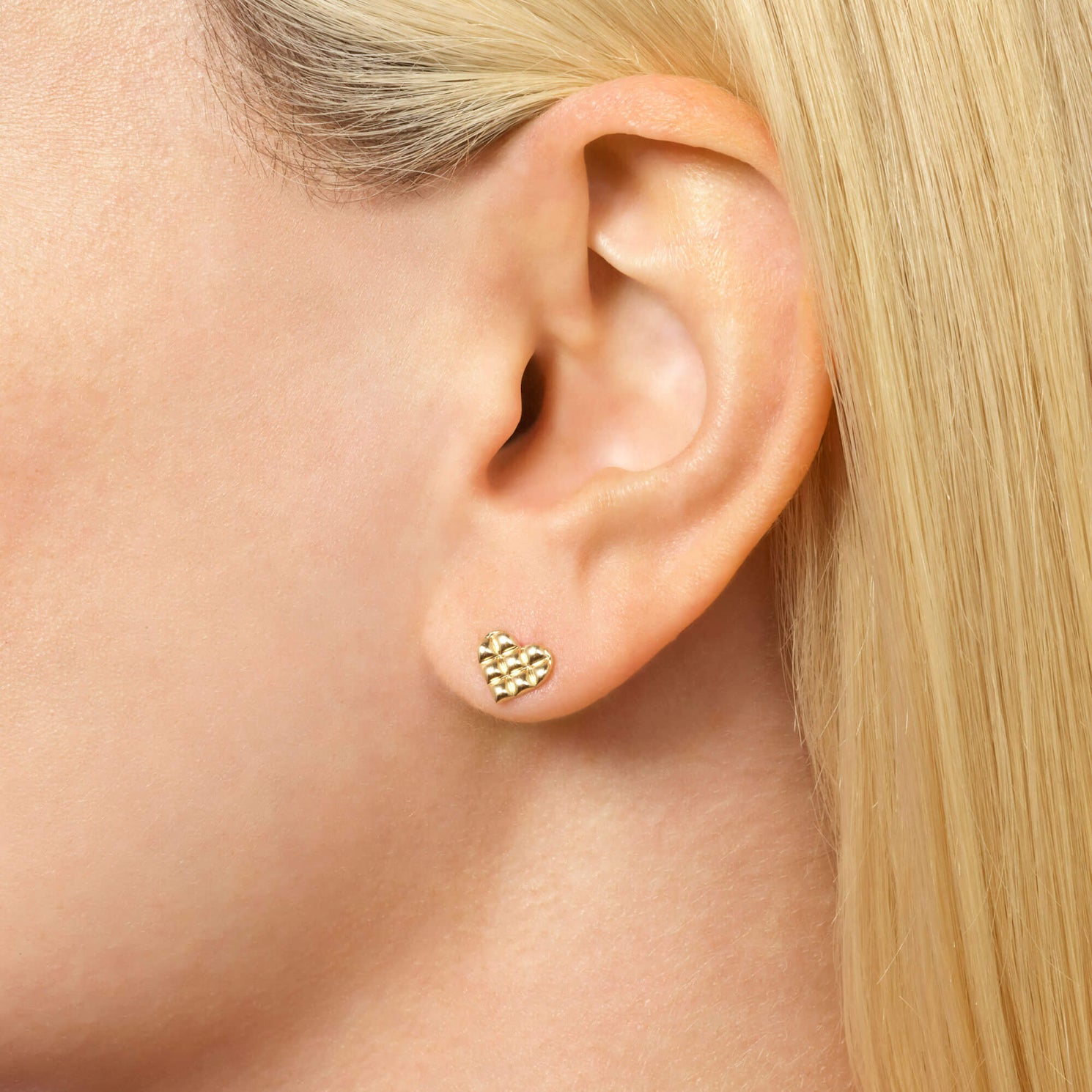 Puff Puff Heart Studs – STONE AND STRAND