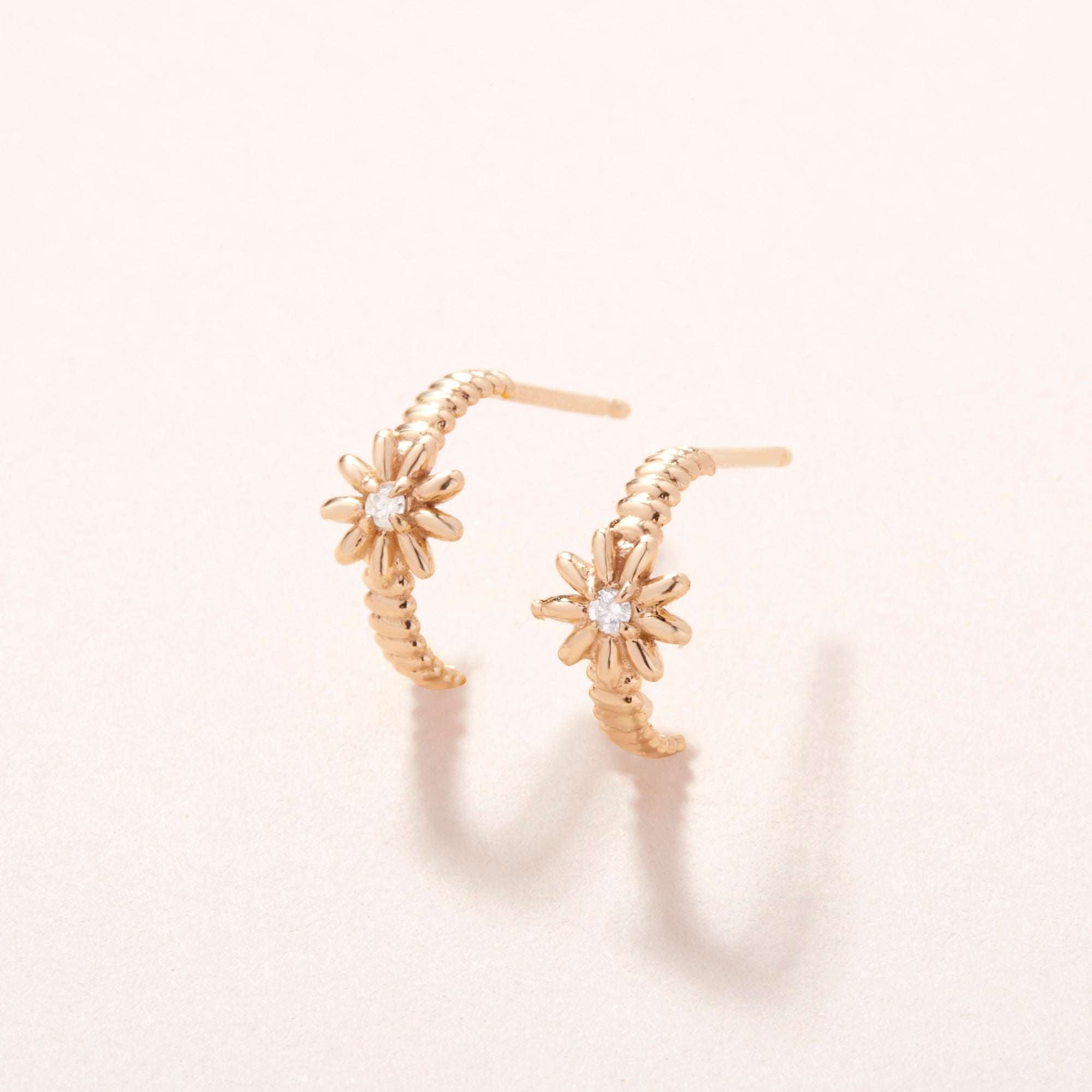 Daisy Chain Trellis Huggies – STONE AND STRAND