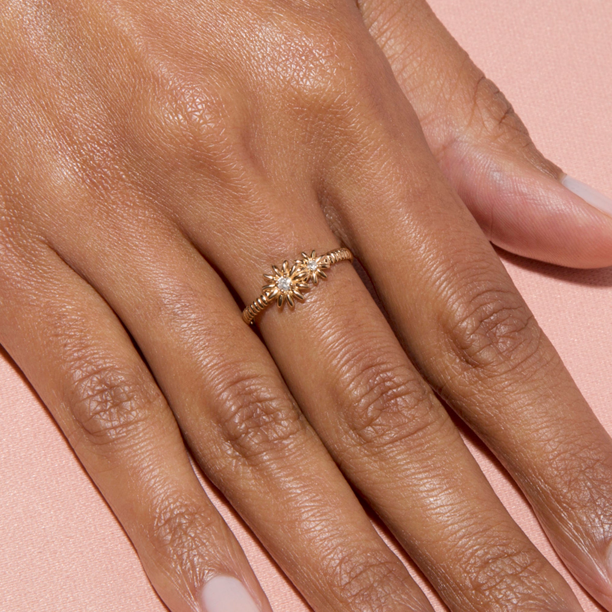 Daisy Chain Trellis Ring – STONE AND STRAND