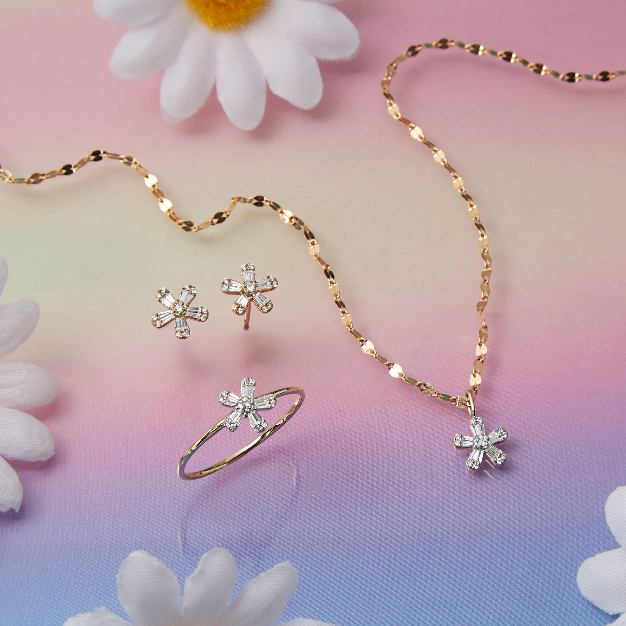 Flower Power Diamond Ring – STONE AND STRAND