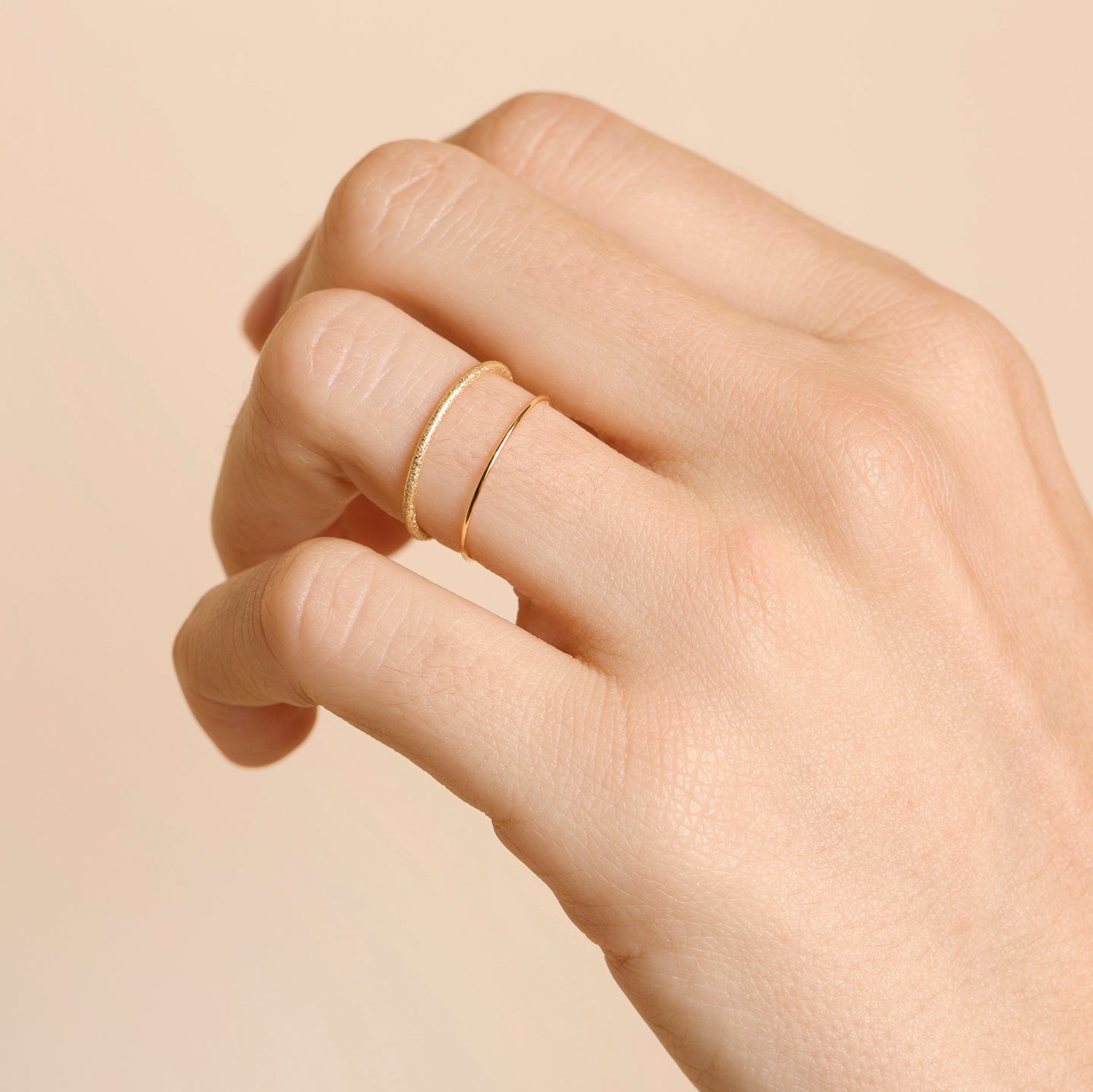 Ultra Fine Gold Band – STONE AND STRAND