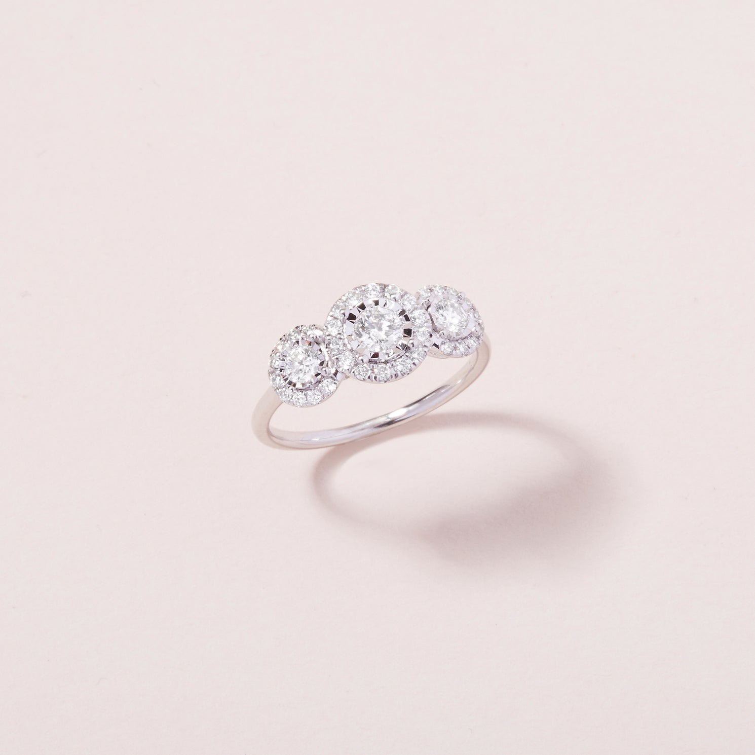 The Josephine Ring in White Gold – STONE AND STRAND
